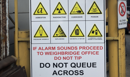 Safety Signs em Cambridge Park