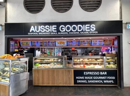 Restaurant Cafe Signage em Cambridge Park