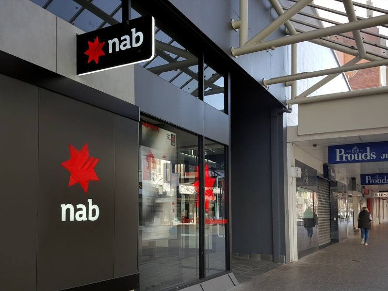 Shopfront Signage em Avalon Beach